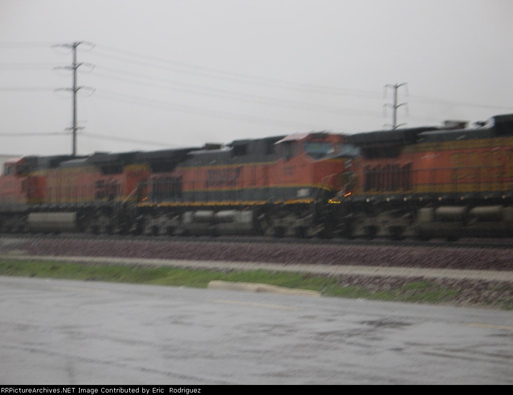 BNSF 1102